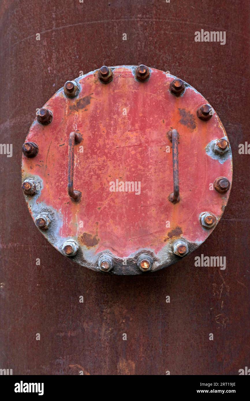 Rust metal plate hi-res stock photography and images - Alamy