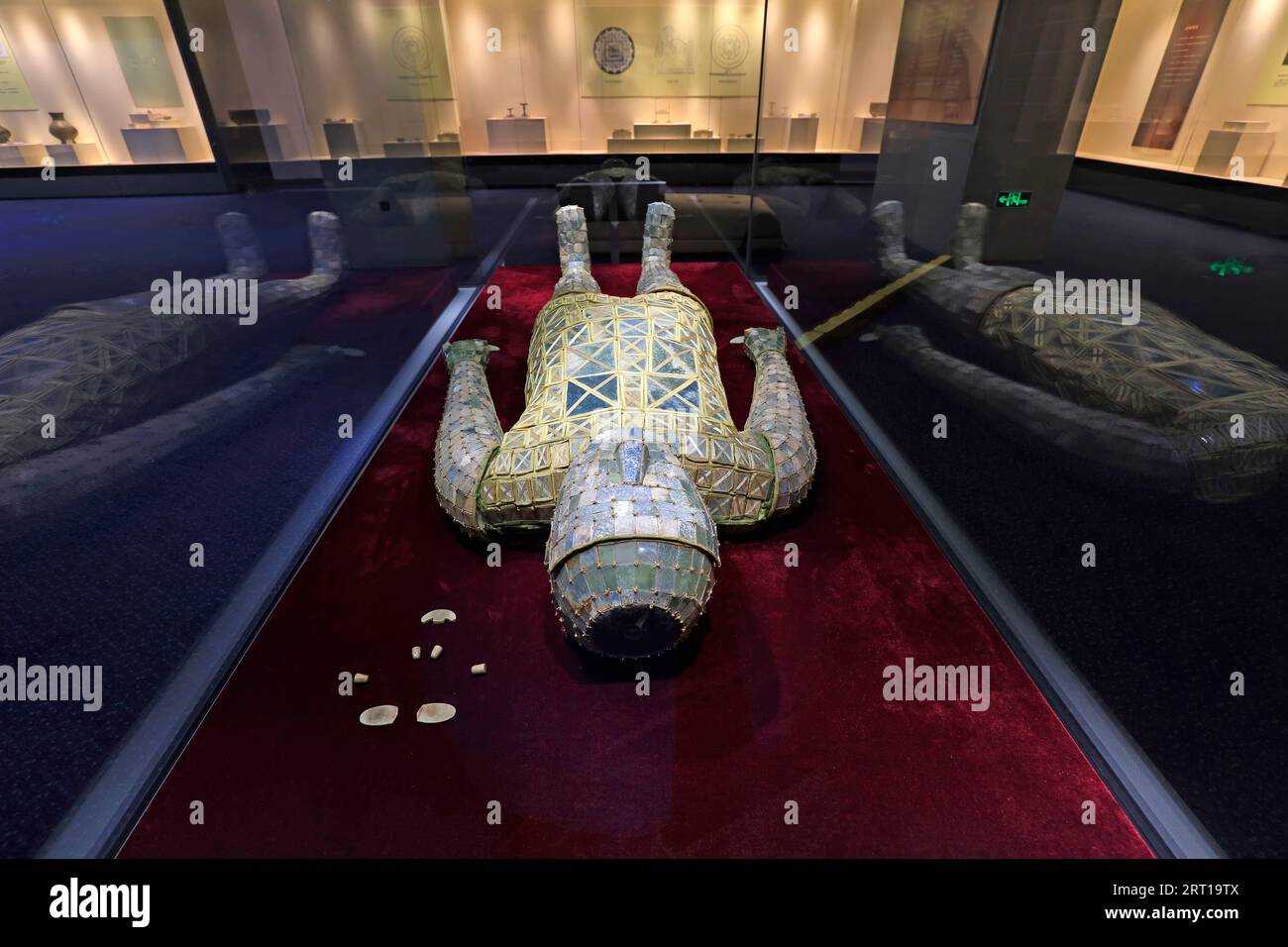 China burial clothes hi-res stock photography and images - Alamy