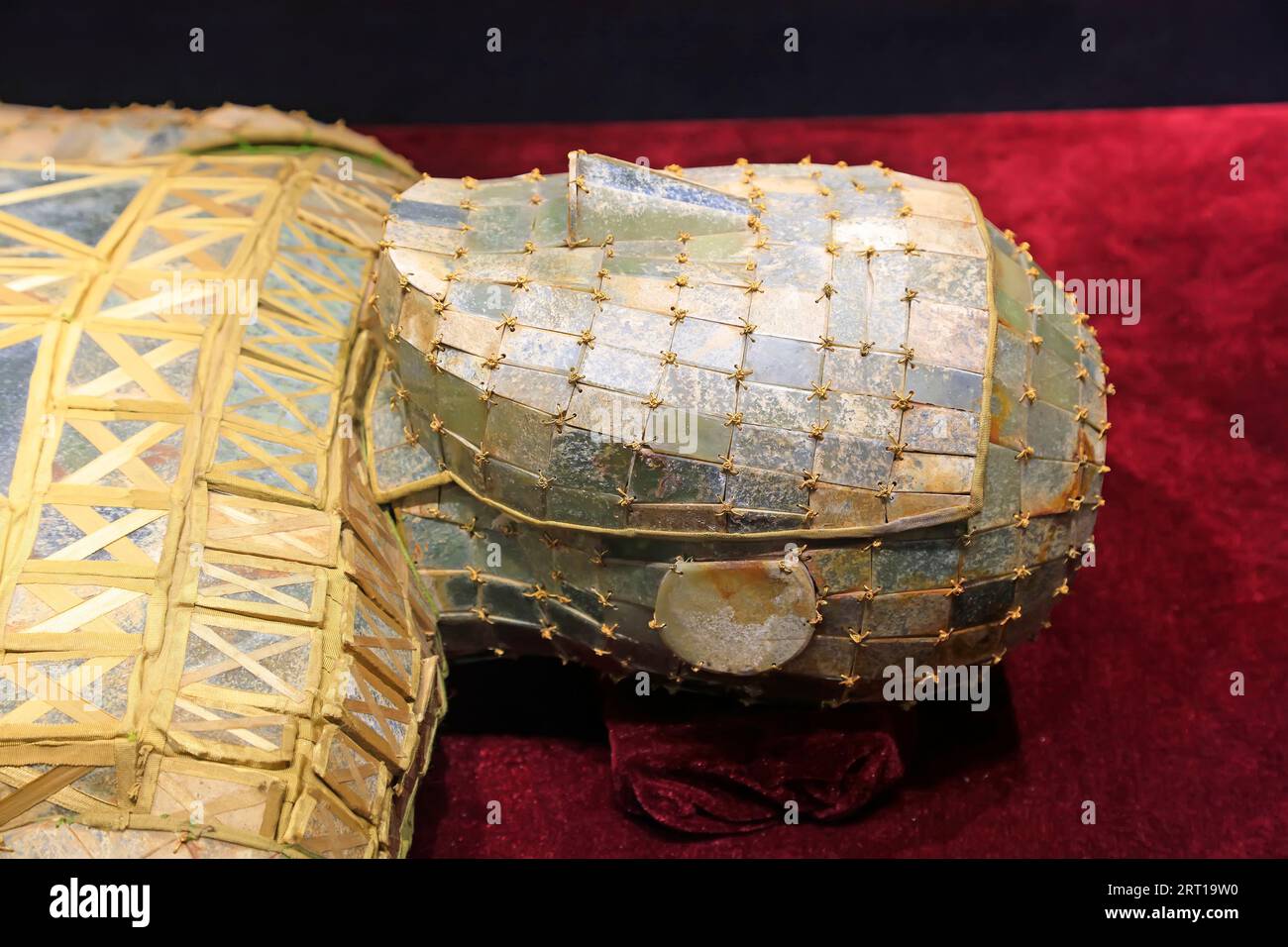 China burial clothes hi-res stock photography and images - Alamy