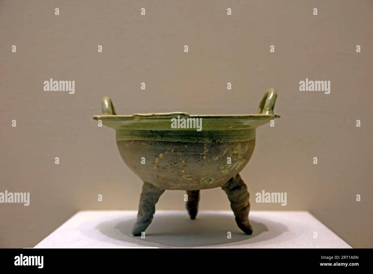 Chinese ancient ceramic ware Stock Photo - Alamy