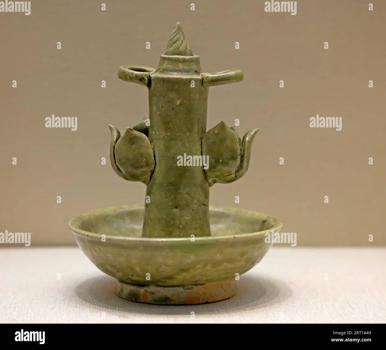 Chinese ancient ceramic ware Stock Photo - Alamy