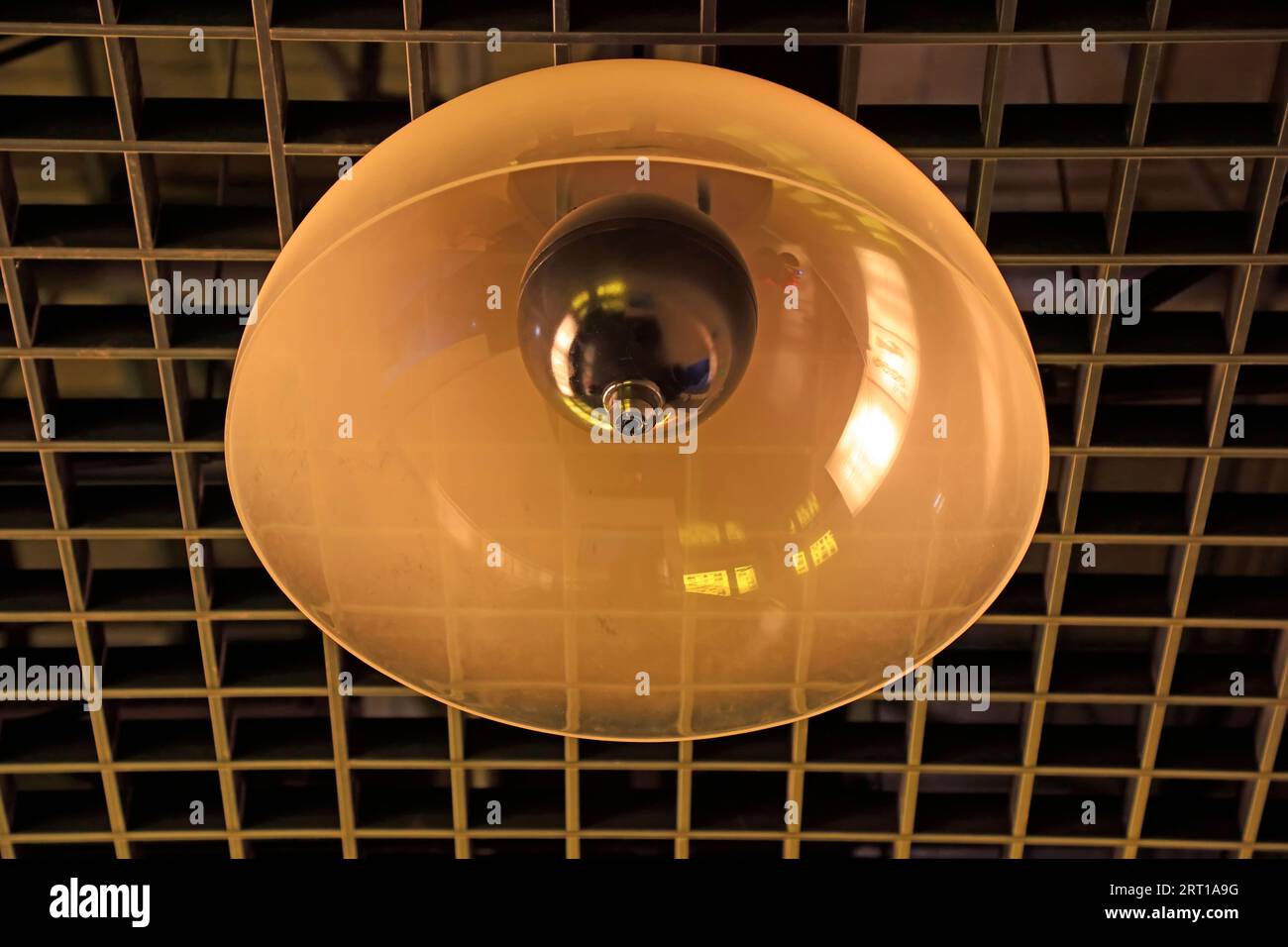 Mesh ceiling hi-res stock photography and images - Alamy