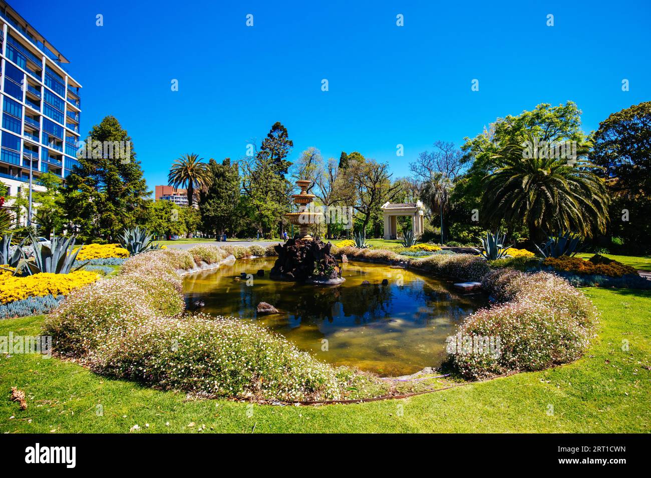 Melbourne’s fitzroy gardens hi-res stock photography and images - Alamy