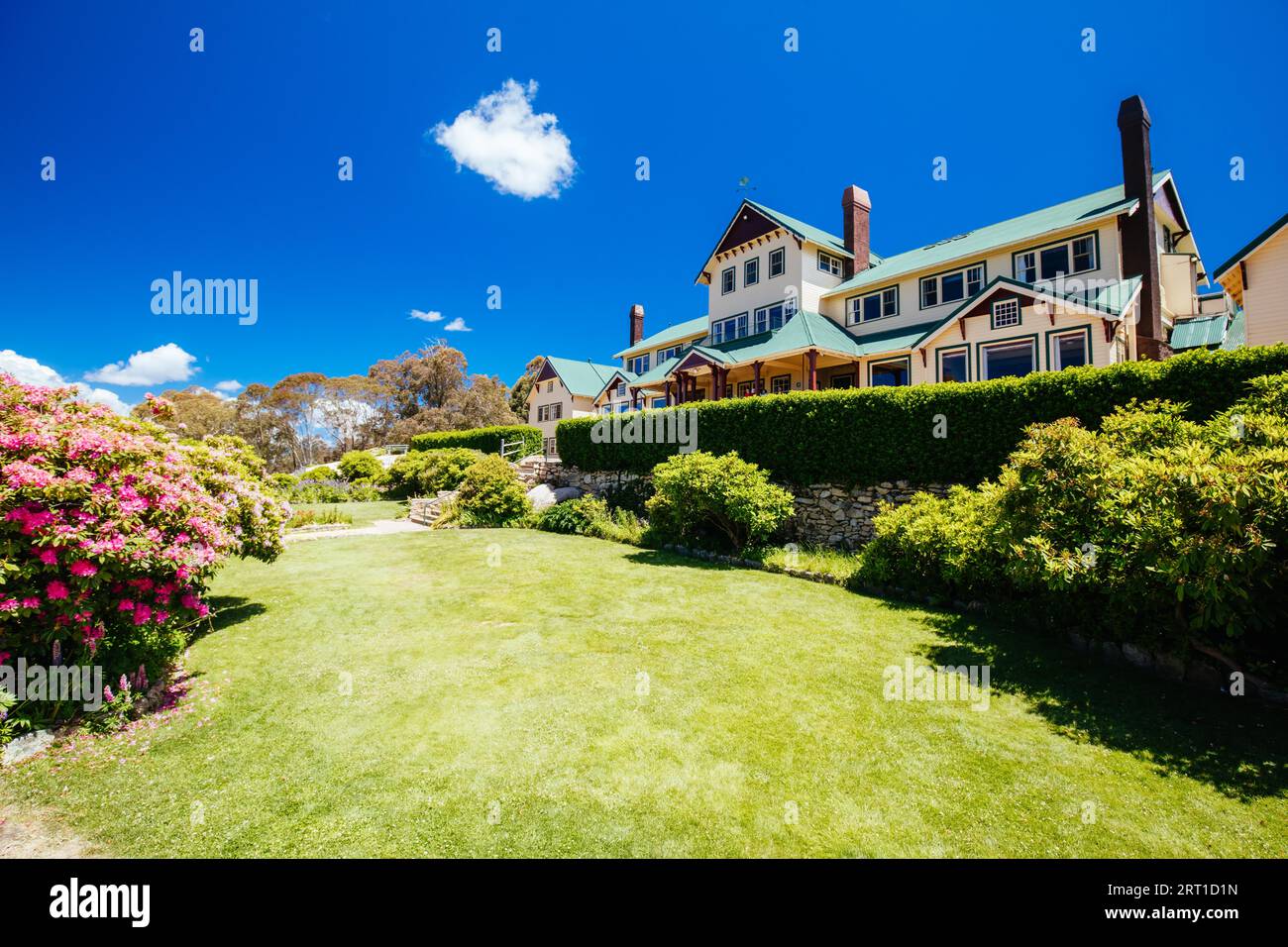 MT BUFFALO, AUSTRALIA- DECEMBER 29 2021: The Mount Buffalo Chalet on a ...