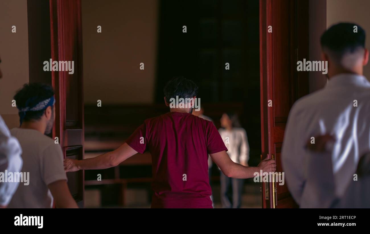 Group people waiting enter hi-res stock photography and images - Alamy