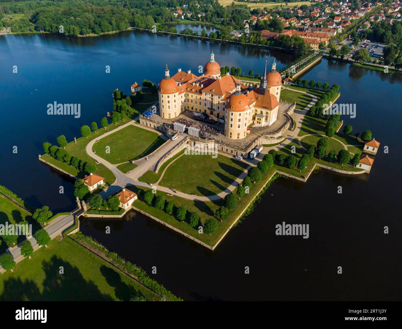 Successful actress hi-res stock photography and images - Alamy