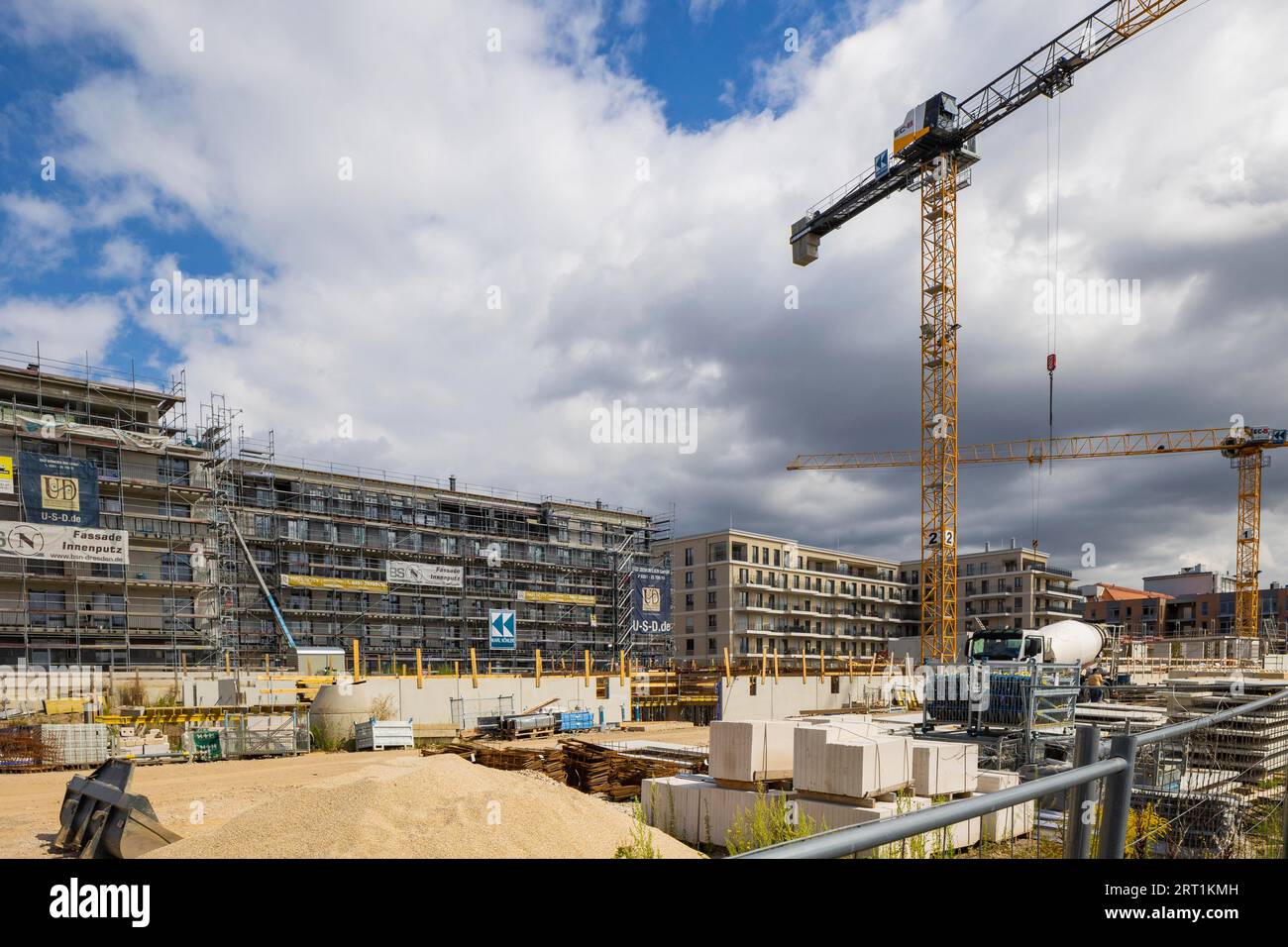 First buildings and construction site of Hafen City Dresden at ...