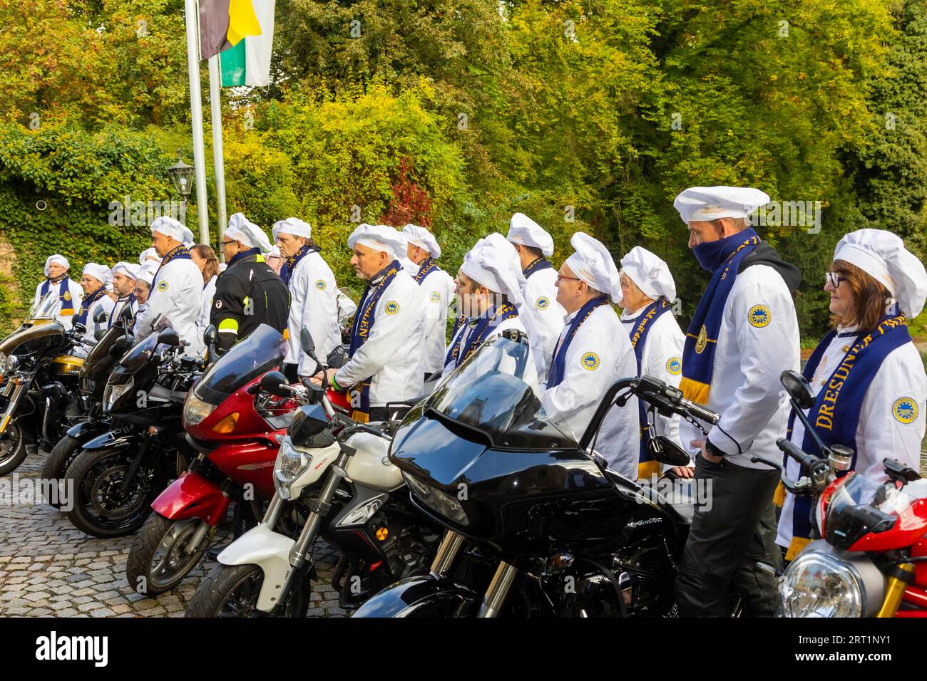 17-year-old bakery apprentice Lisa Zink is Dresden's new Stollen Girl ...
