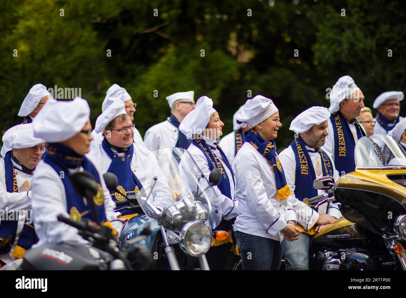 17-year-old bakery apprentice Lisa Zink is Dresden's new Stollen Girl ...