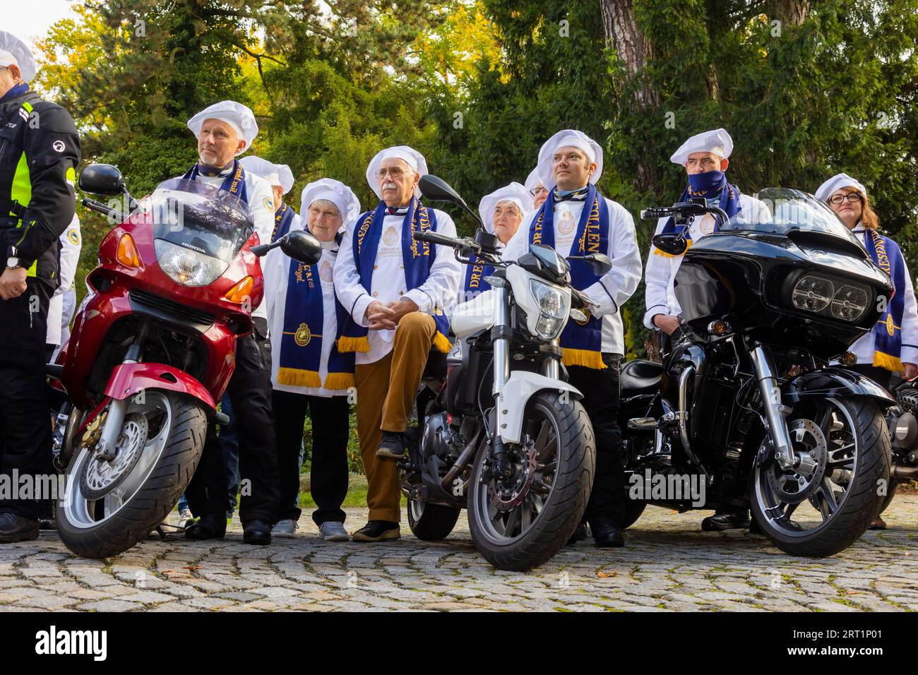 17-year-old bakery apprentice Lisa Zink is Dresden's new Stollen Girl ...