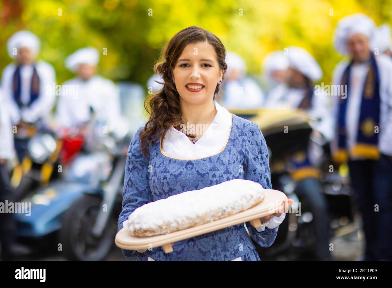 Pre dish hi-res stock photography and images - Alamy