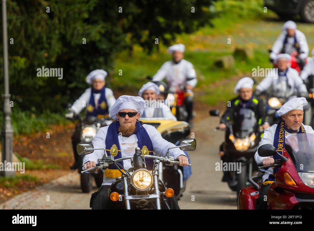 17-year-old bakery apprentice Lisa Zink is Dresden's new Stollen Girl ...
