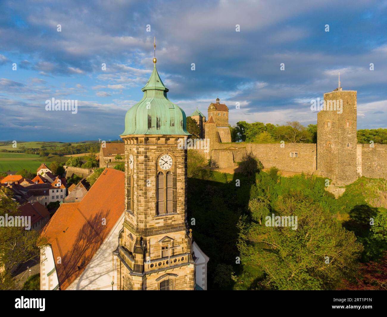Basalt tower castle ruin hi-res stock photography and images - Alamy