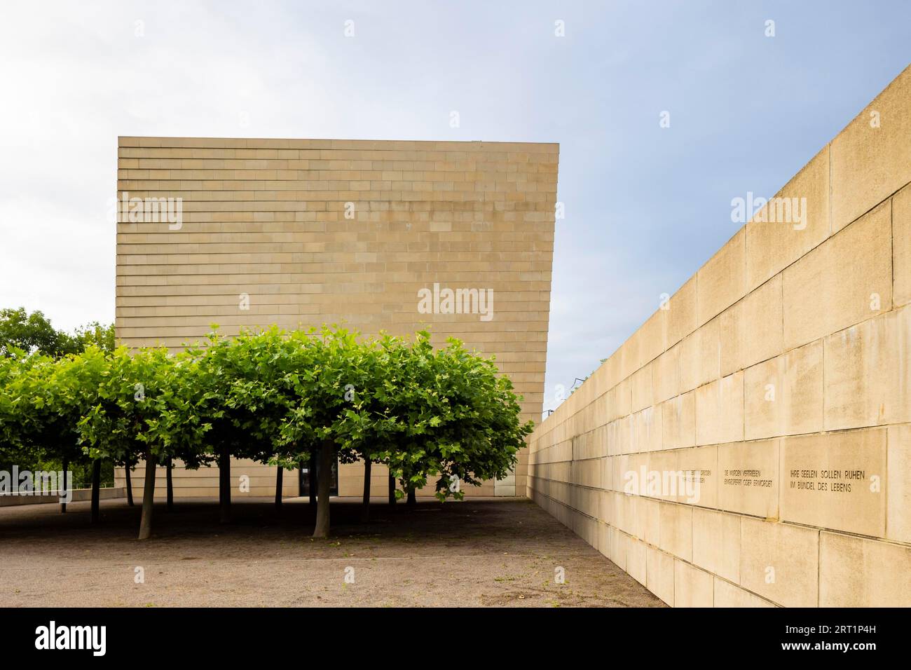 The New Synagogue has been the synagogue of Dresden's Jewish community ...