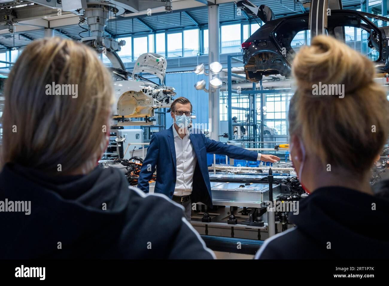 National woman's football team visits VW's Transparent Factory The ...