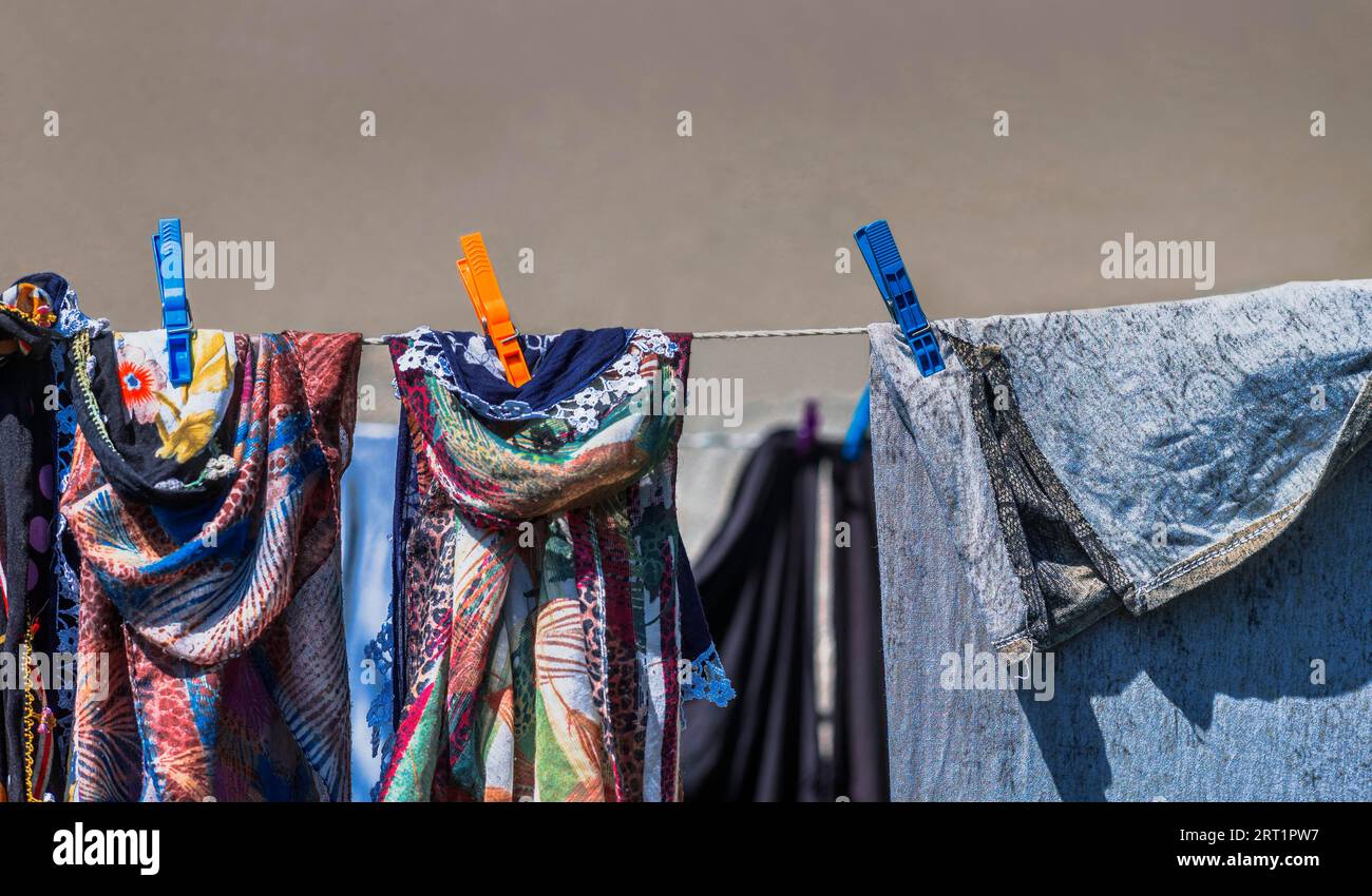 Laundry on the line hi-res stock photography and images - Alamy