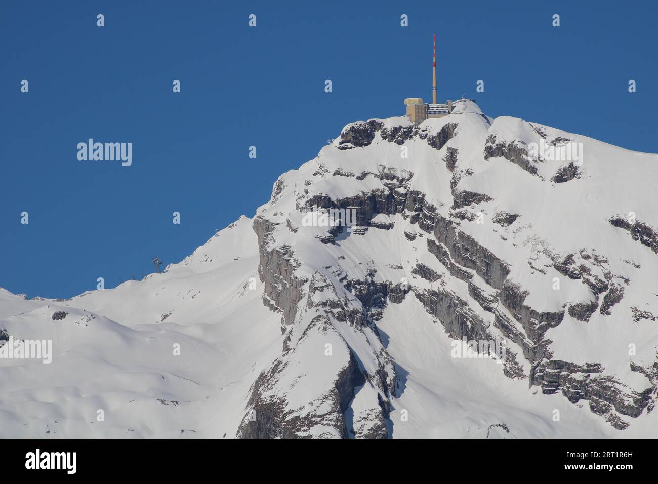 Summit station on top hi-res stock photography and images - Alamy
