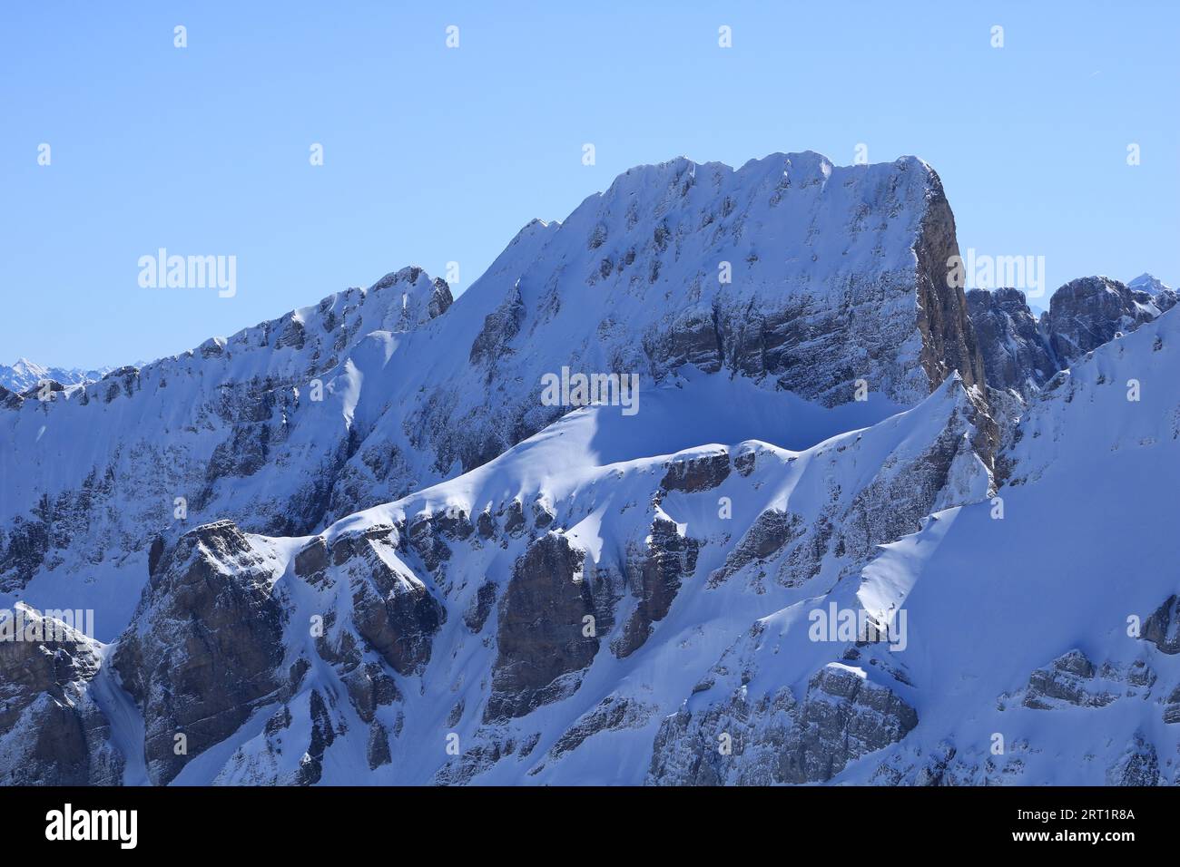 Mountain cliff face detail hi-res stock photography and images - Alamy