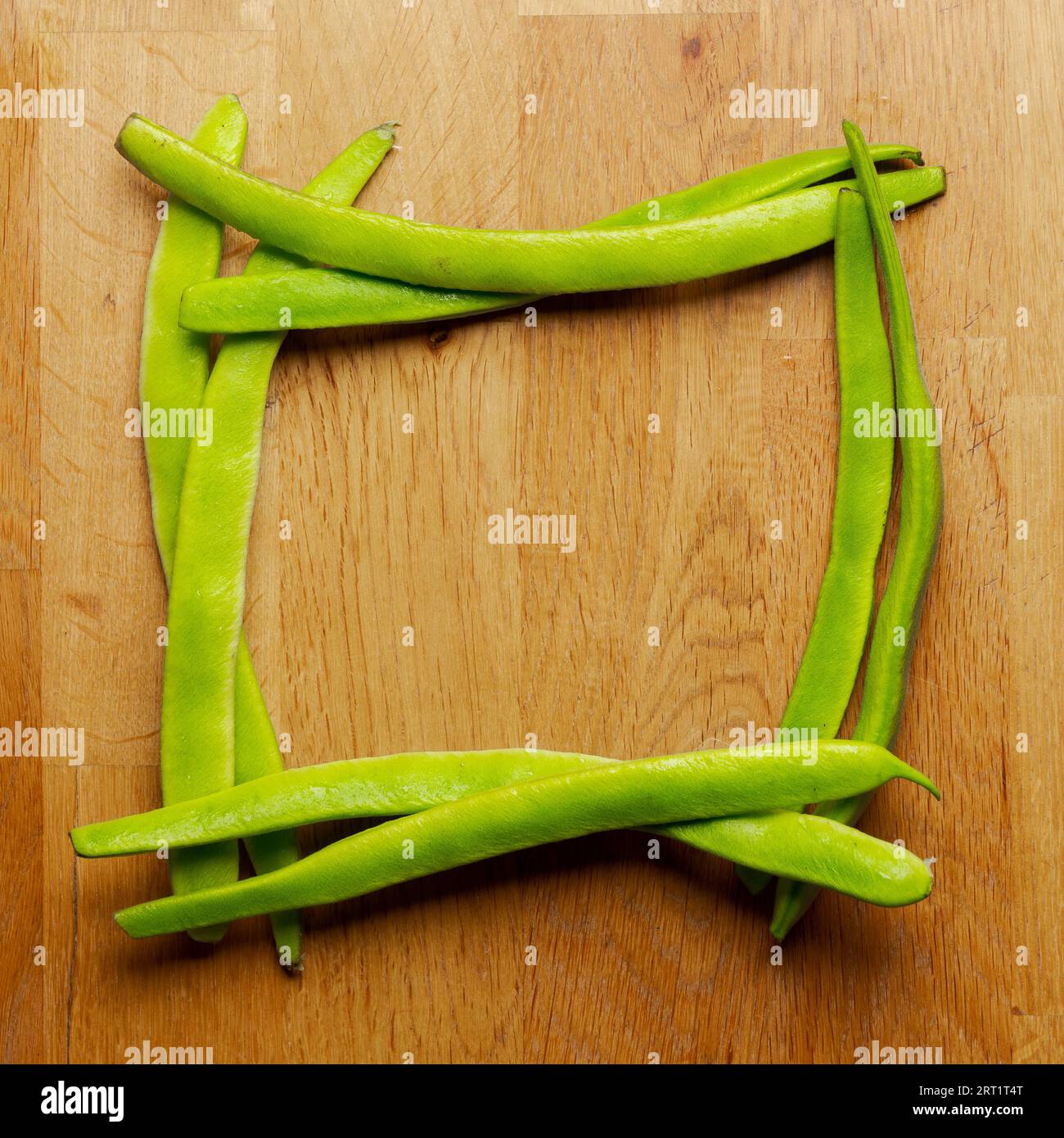 Green kitchen hi-res stock photography and images - Alamy