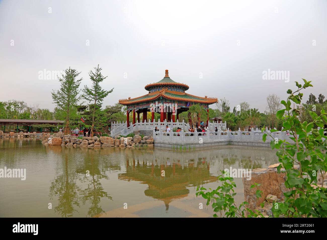 Chinese style architectural landscape in a park, China Stock Photo - Alamy