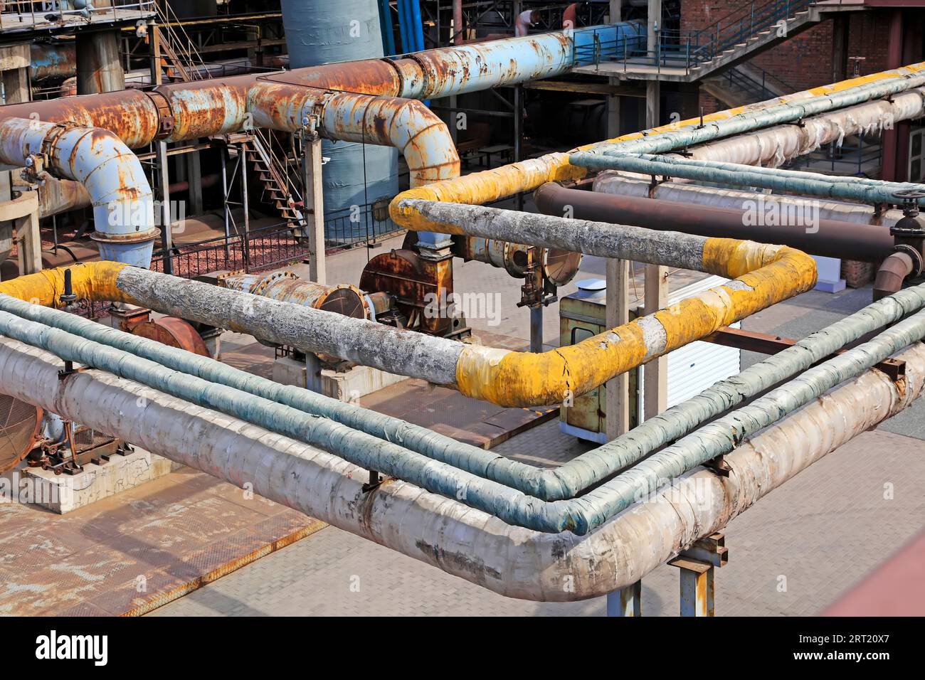 Thermal insulation pipe and mechanical equipment in the factory ...