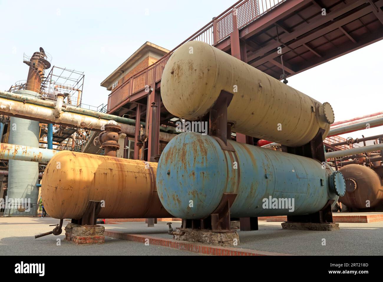 Large steel tanks hi-res stock photography and images - Alamy