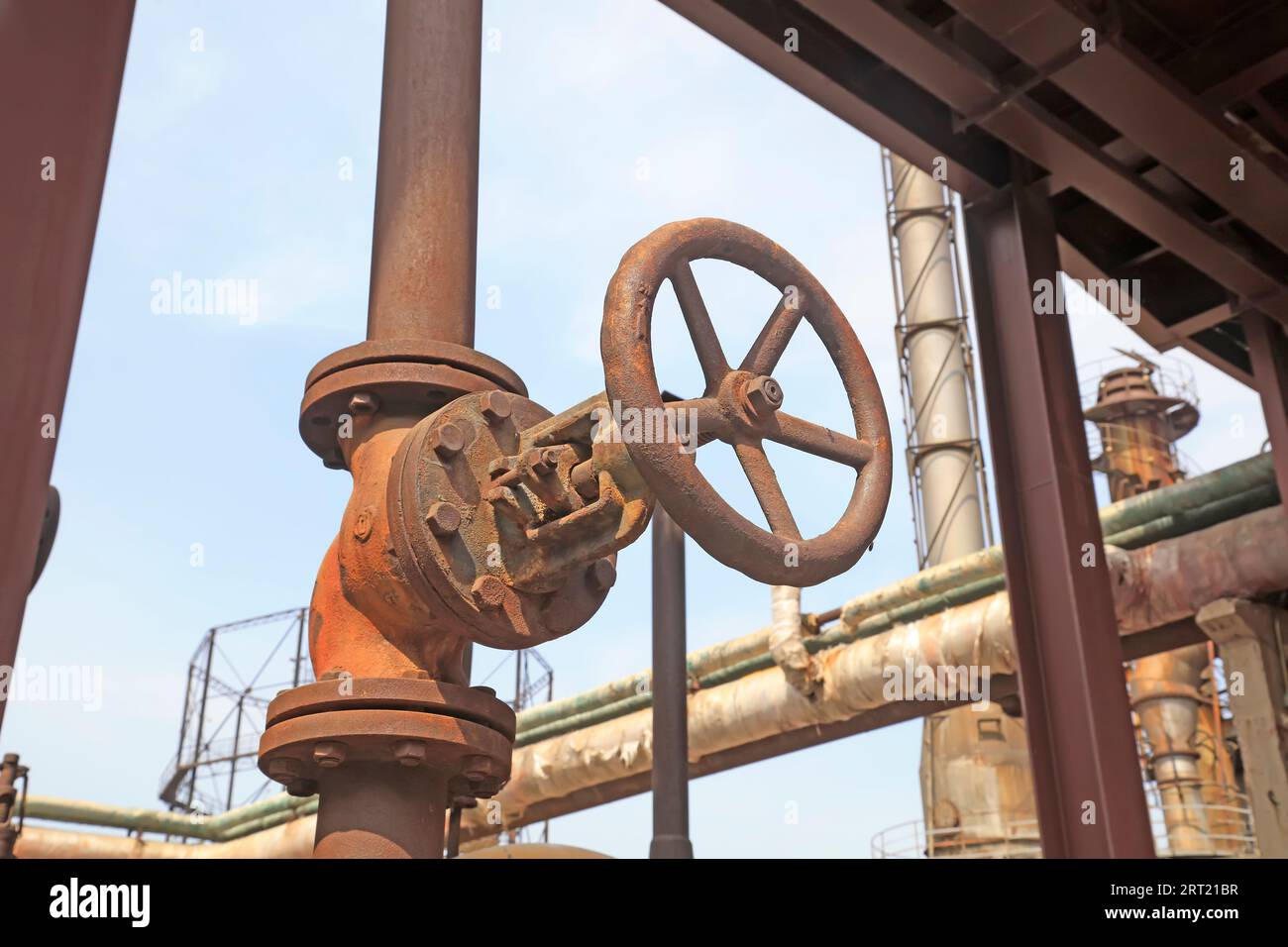 Handwheel valves hi-res stock photography and images - Alamy