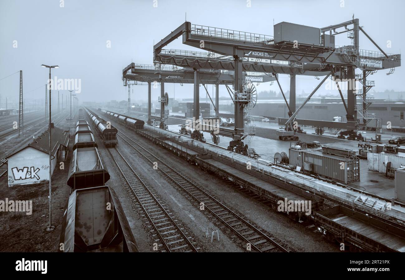 Container railway hi-res stock photography and images - Alamy