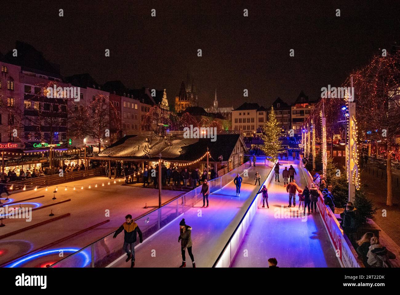 Ice rink at the Christmas market in the city of Cologne Stock Photo - Alamy