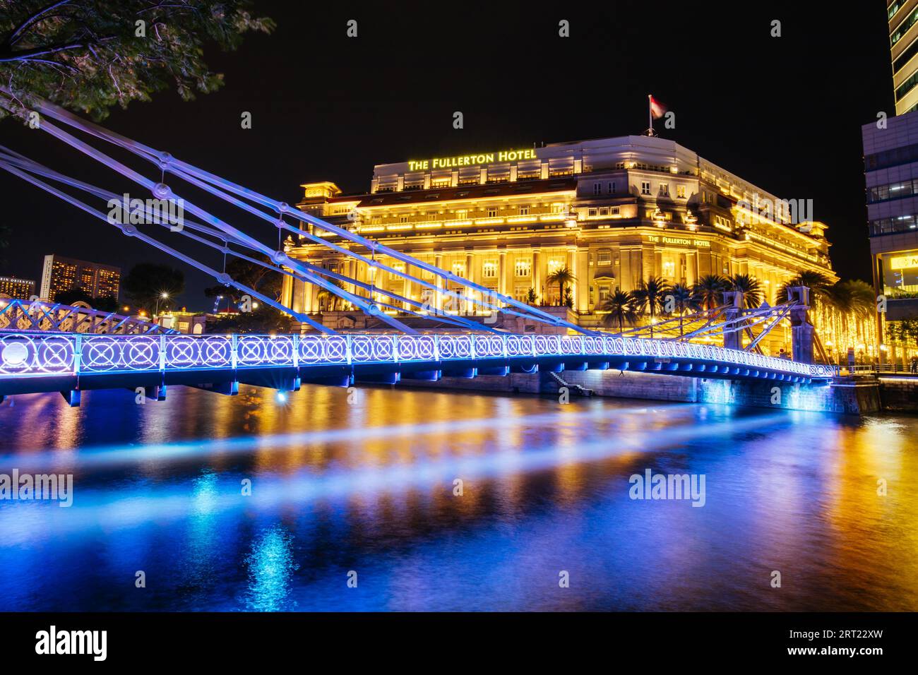 Singapore CBD, Singapore, November 21 2019: The Fullerton Hotel and ...