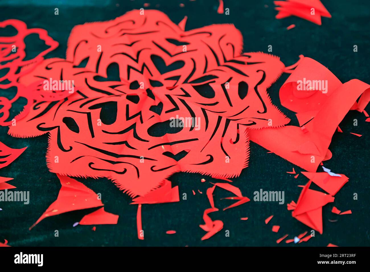 Paper cut works hi-res stock photography and images - Alamy