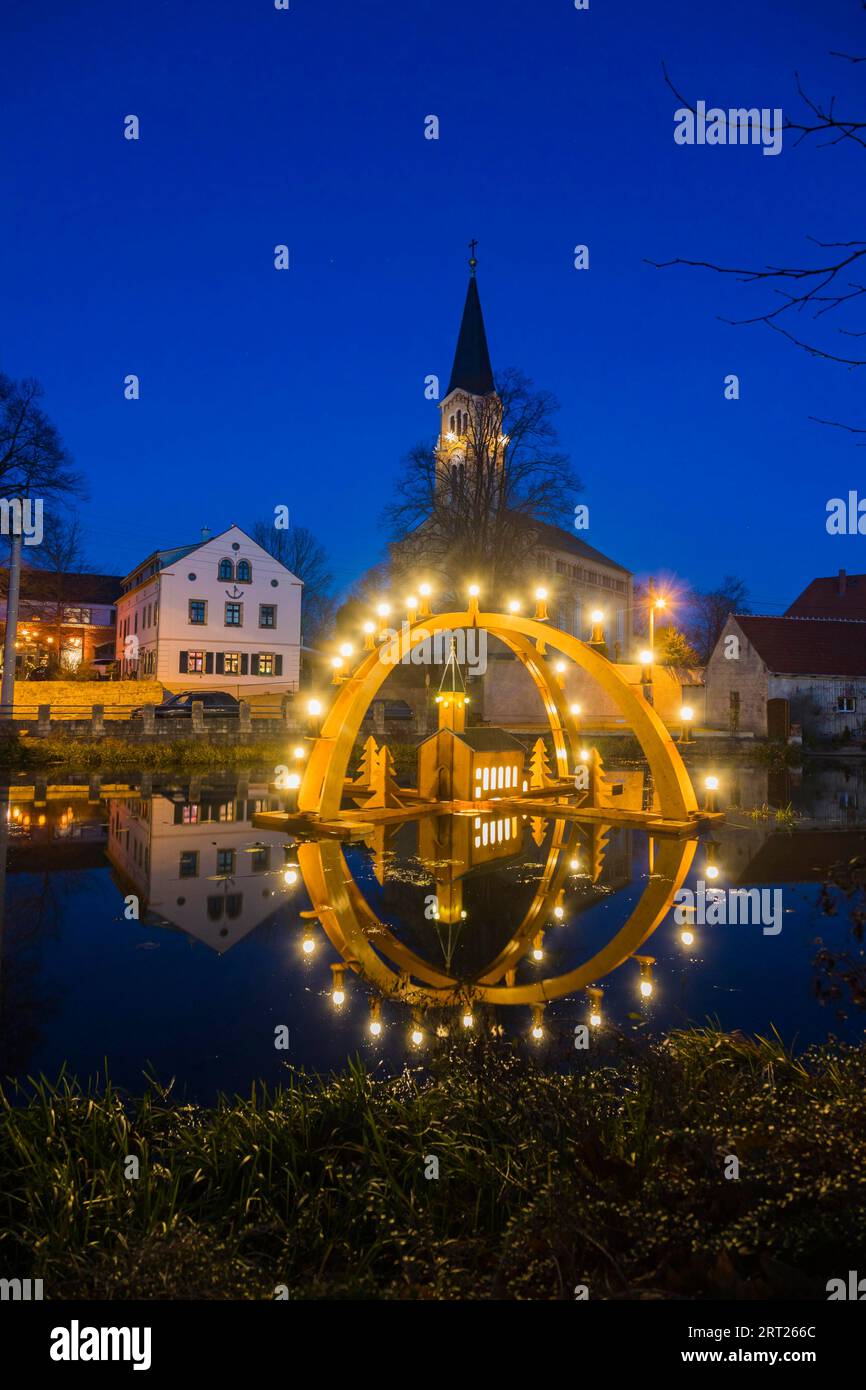 Candle arch christmas market hi-res stock photography and images - Alamy