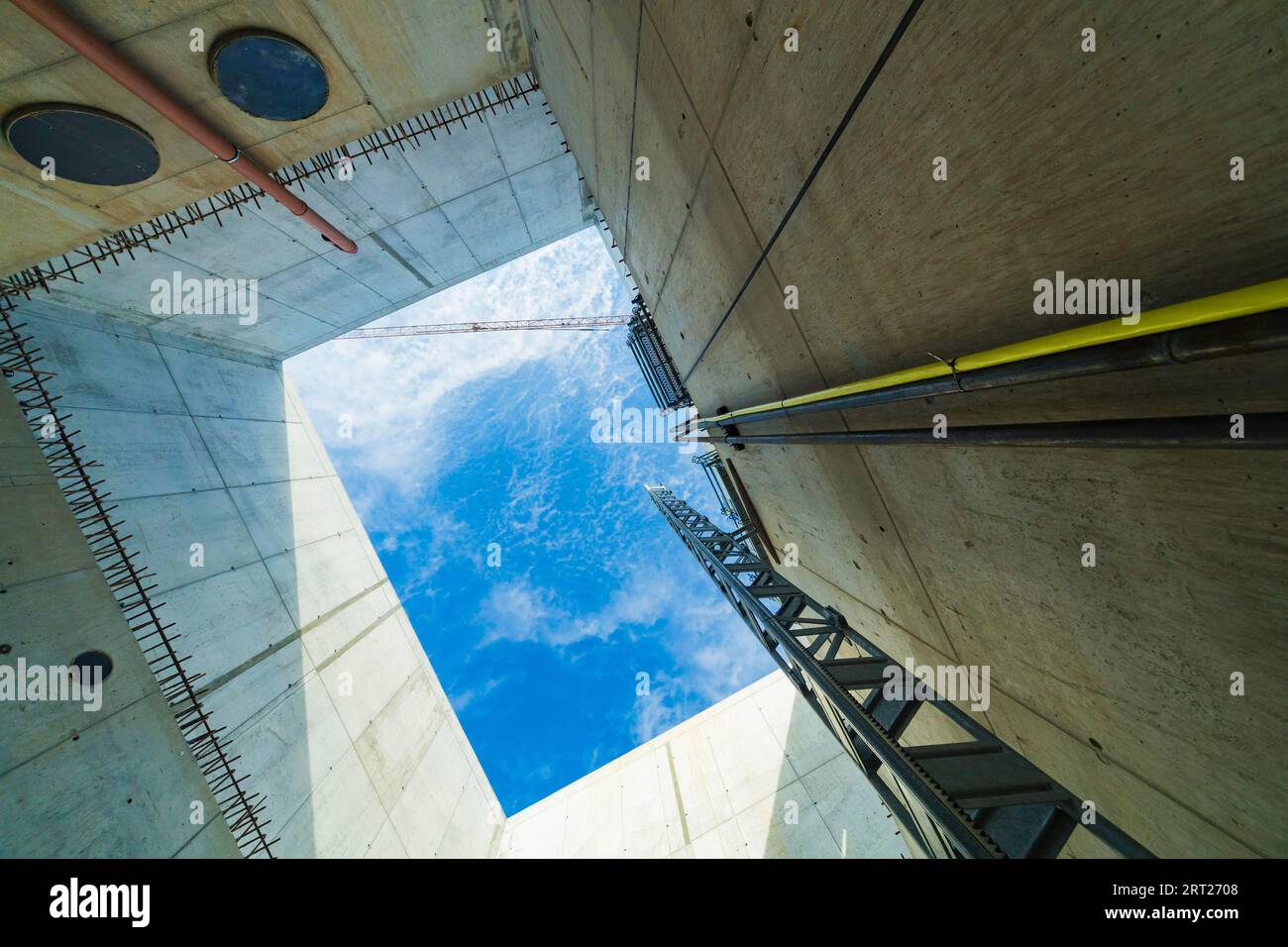 Elbe culvert hi-res stock photography and images - Alamy