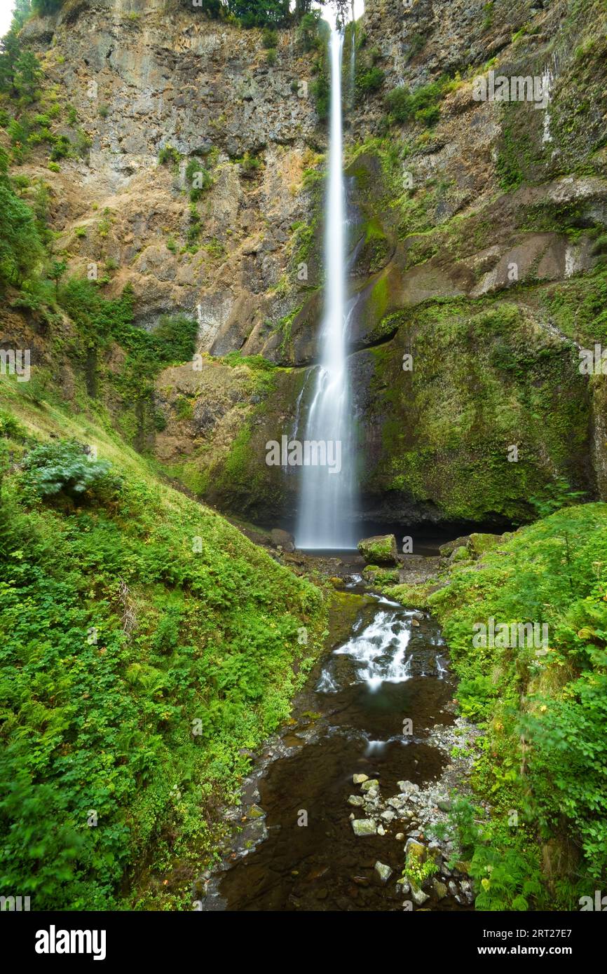 Multnomah falls waterfall hi-res stock photography and images - Alamy