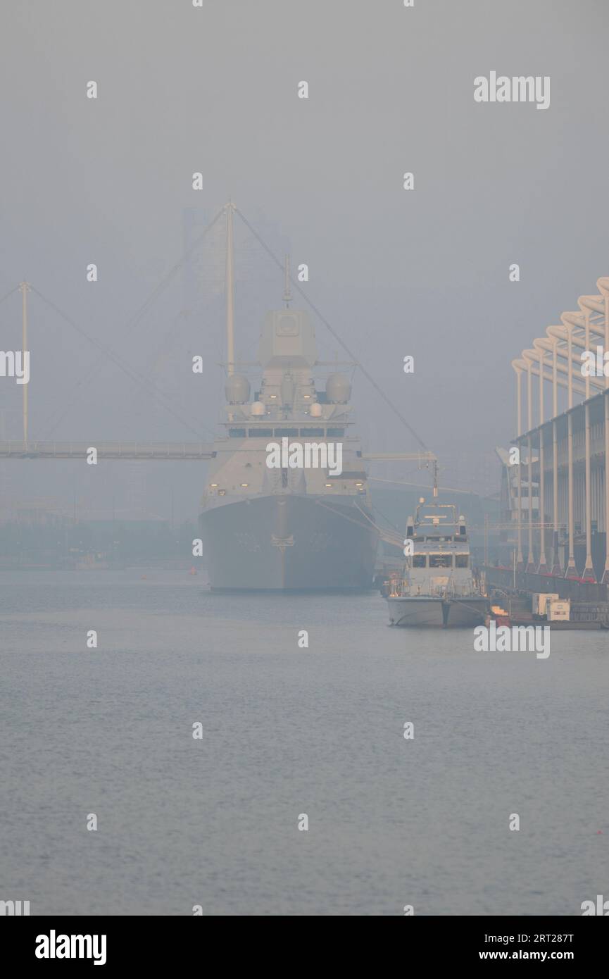 De zeven provincien class frigate hi-res stock photography and images ...