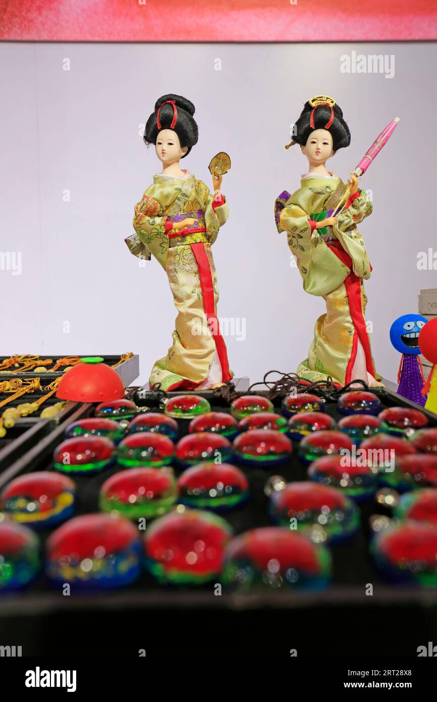 Japanese puppets hi-res stock photography and images - Alamy