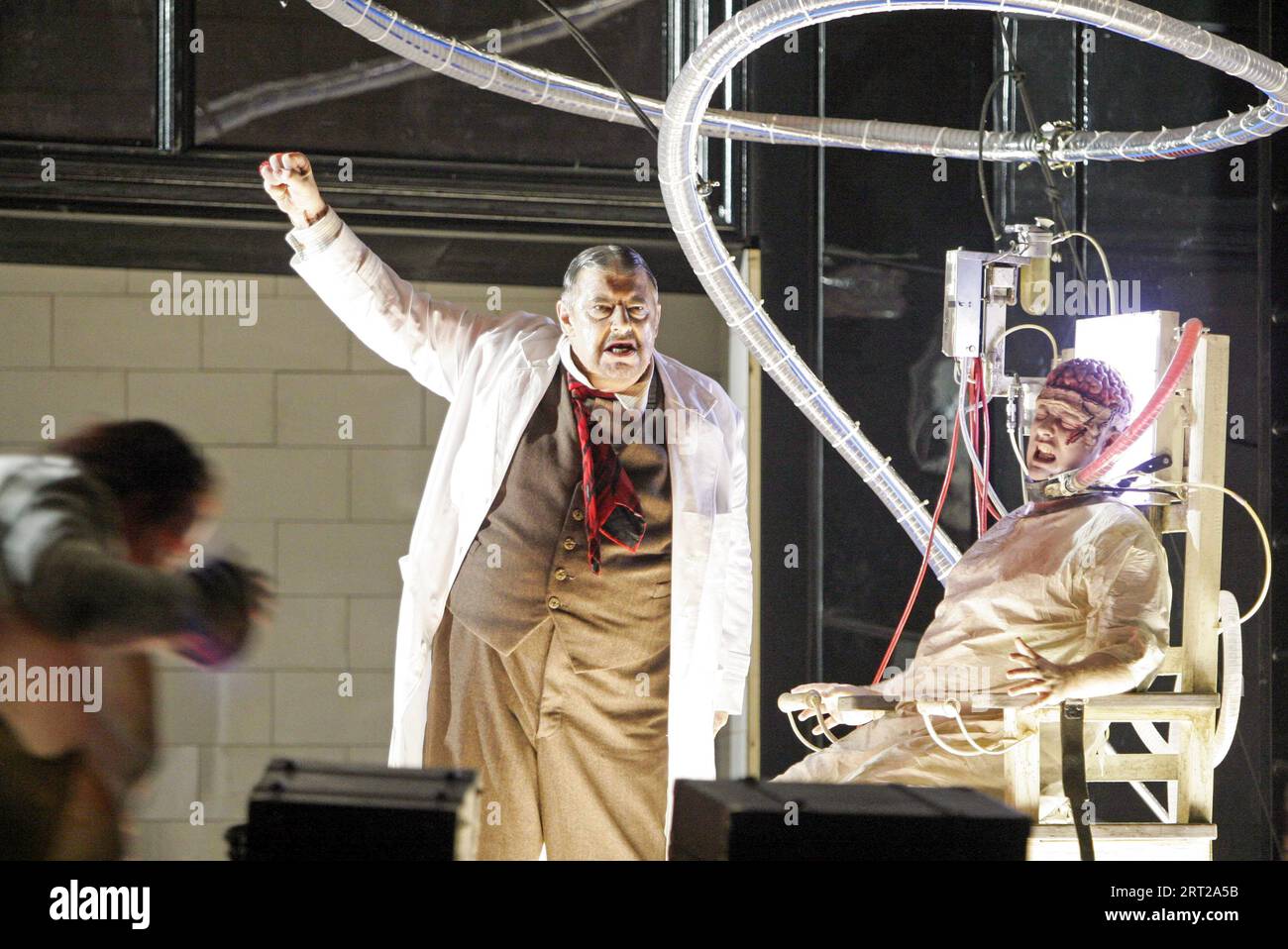 Experiment in modern music hi-res stock photography and images - Alamy