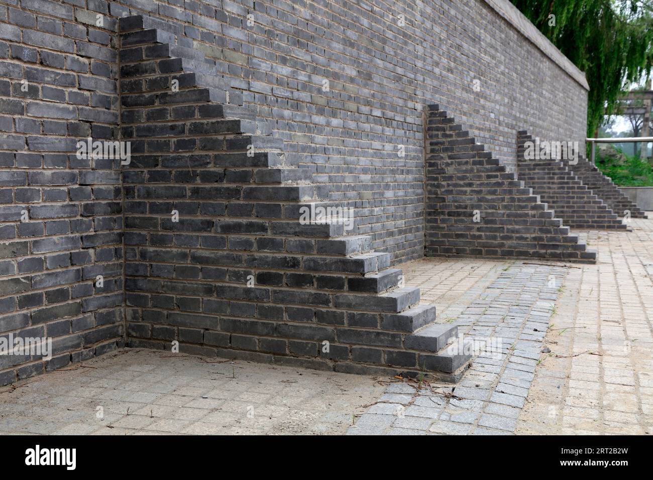 Wall strengthening structure Stock Photo - Alamy