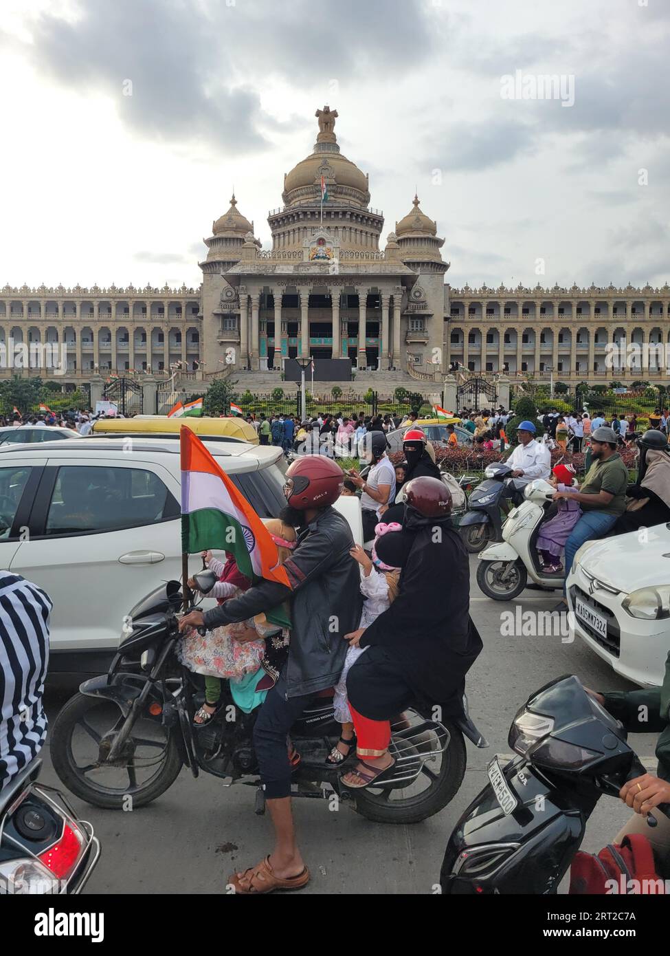 Vidhana soudha building during independence day celebration Stock Photo ...