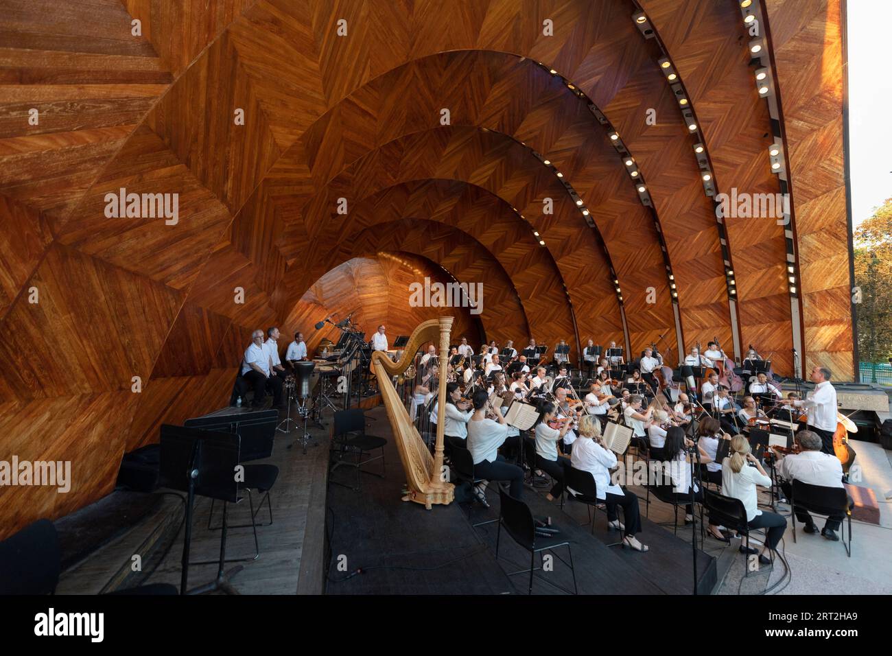 Boston Landmarks Orchestra at the Hatch Shell on the Esplanade in ...