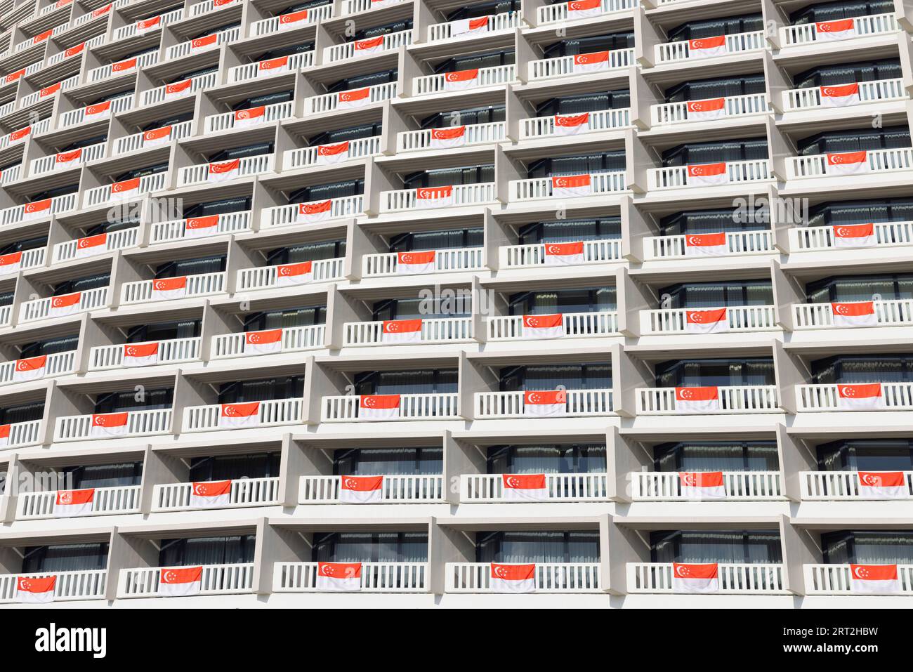 Singapore national flags hi-res stock photography and images - Alamy
