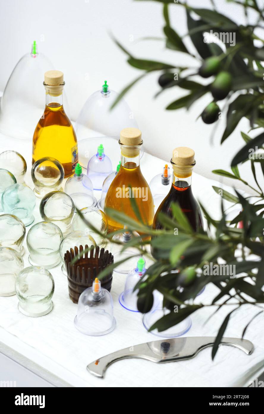 Hijama hi-res stock photography and images - Alamy
