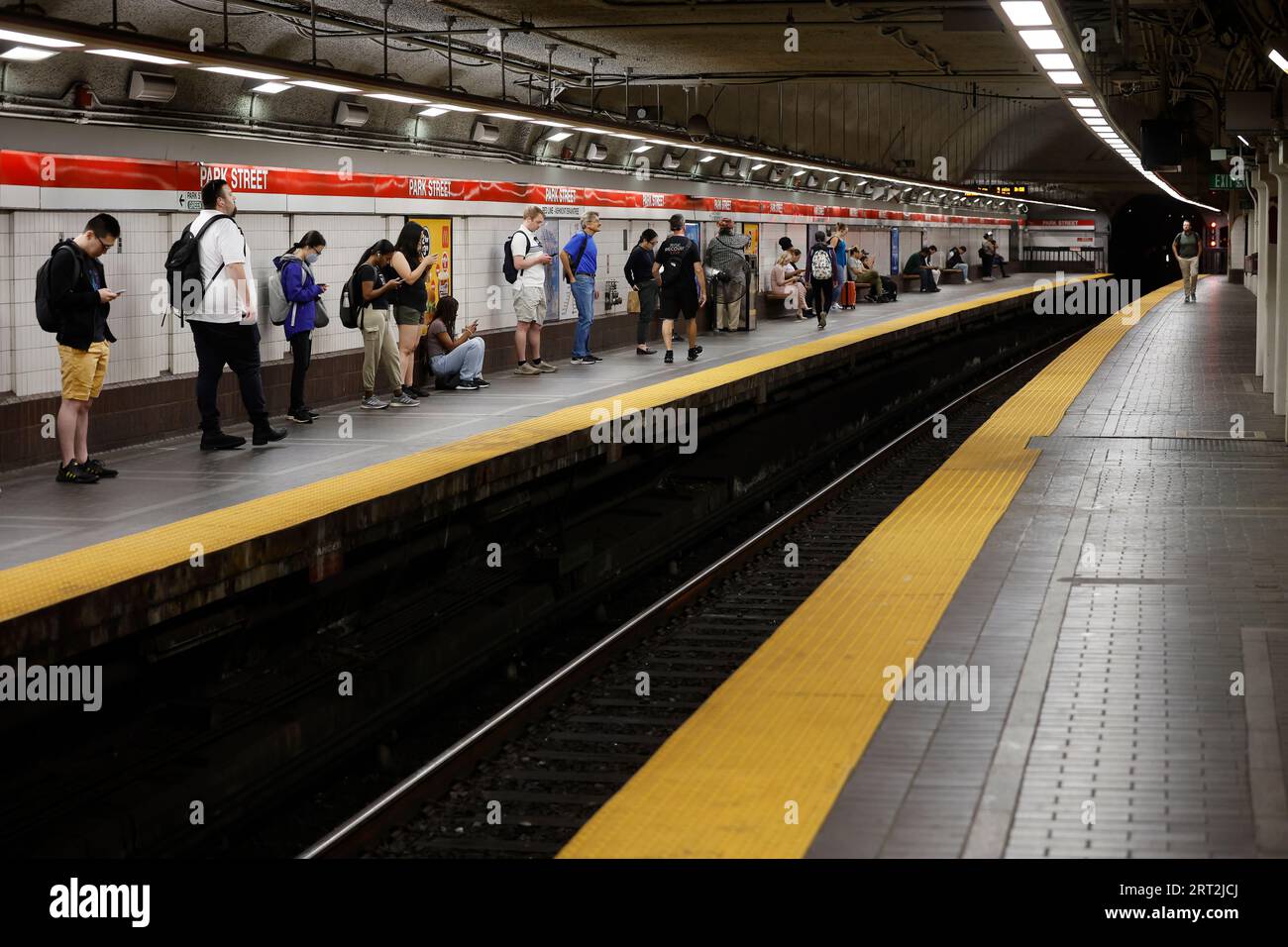 people subway platform Red Line Park Street Boston Massachusetts Stock ...