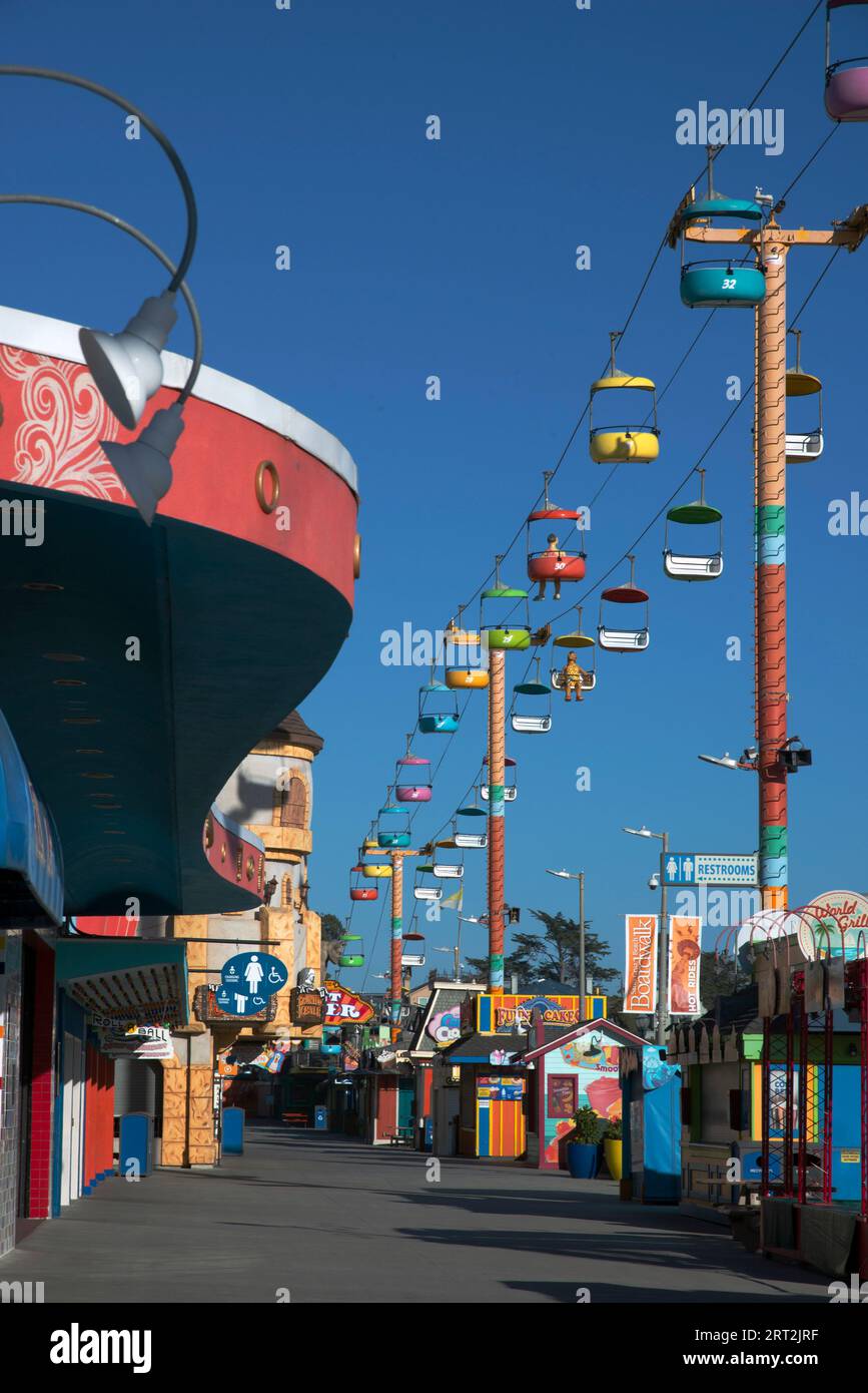 Santa Cruz, California, USA, 2022. The Sky Glider (skyway gondolas) at ...