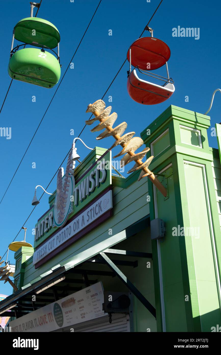 Santa Cruz, California, USA, 2022. The Sky Glider (skyway gondolas) at ...