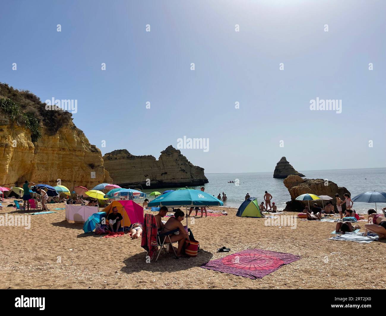 Praia da Dona Ana beach, Lagos, Algarve region, Portugal Stock Photo ...