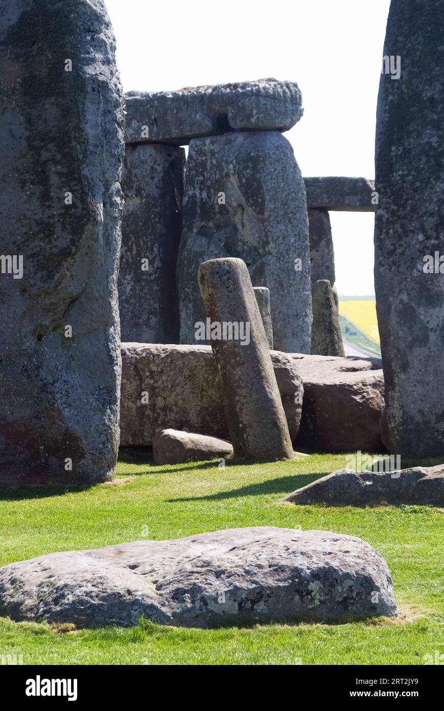 The most famous prehistoric monument in England, Stonehenge was built ...