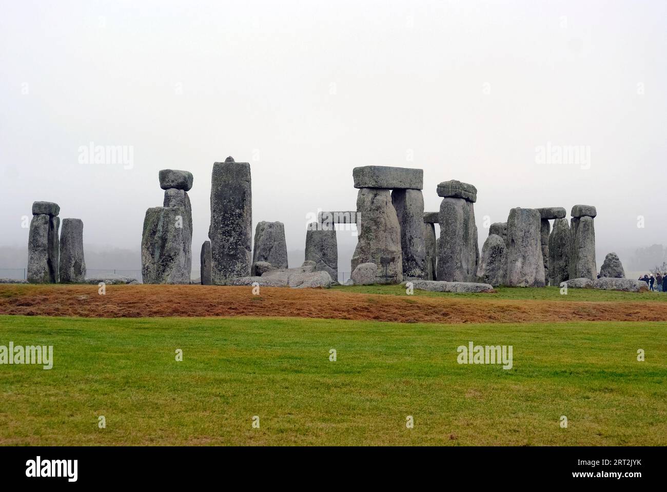 The most famous prehistoric monument in England, Stonehenge was built ...