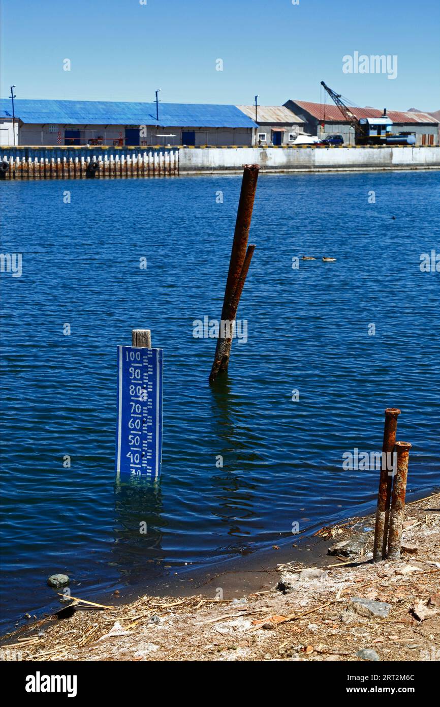 Water level gauge hi-res stock photography and images - Alamy