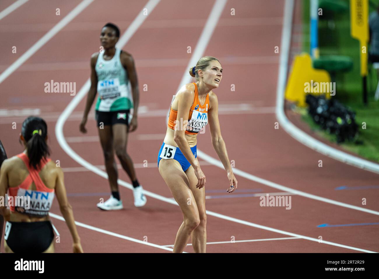 Maureen Koster participating in the 5000 meters relay at the World ...